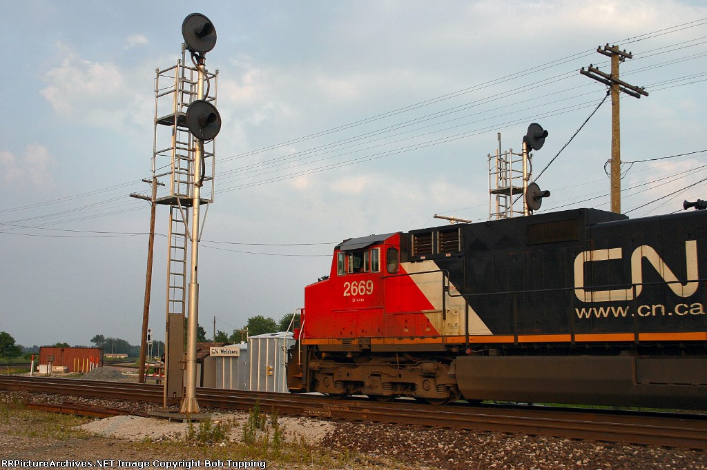 CN 2669